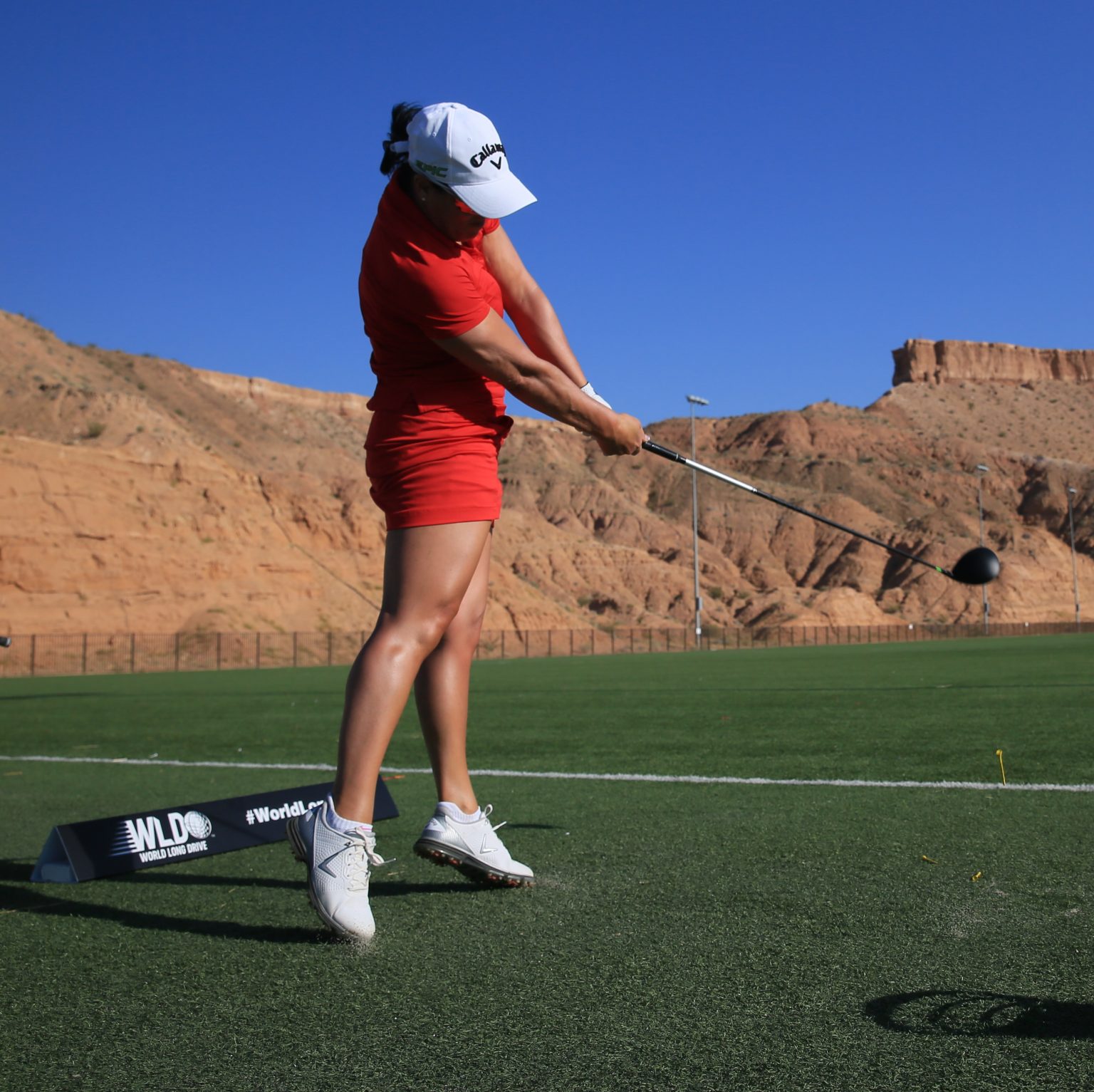 Special Guest Lisa Longball - Golfaround